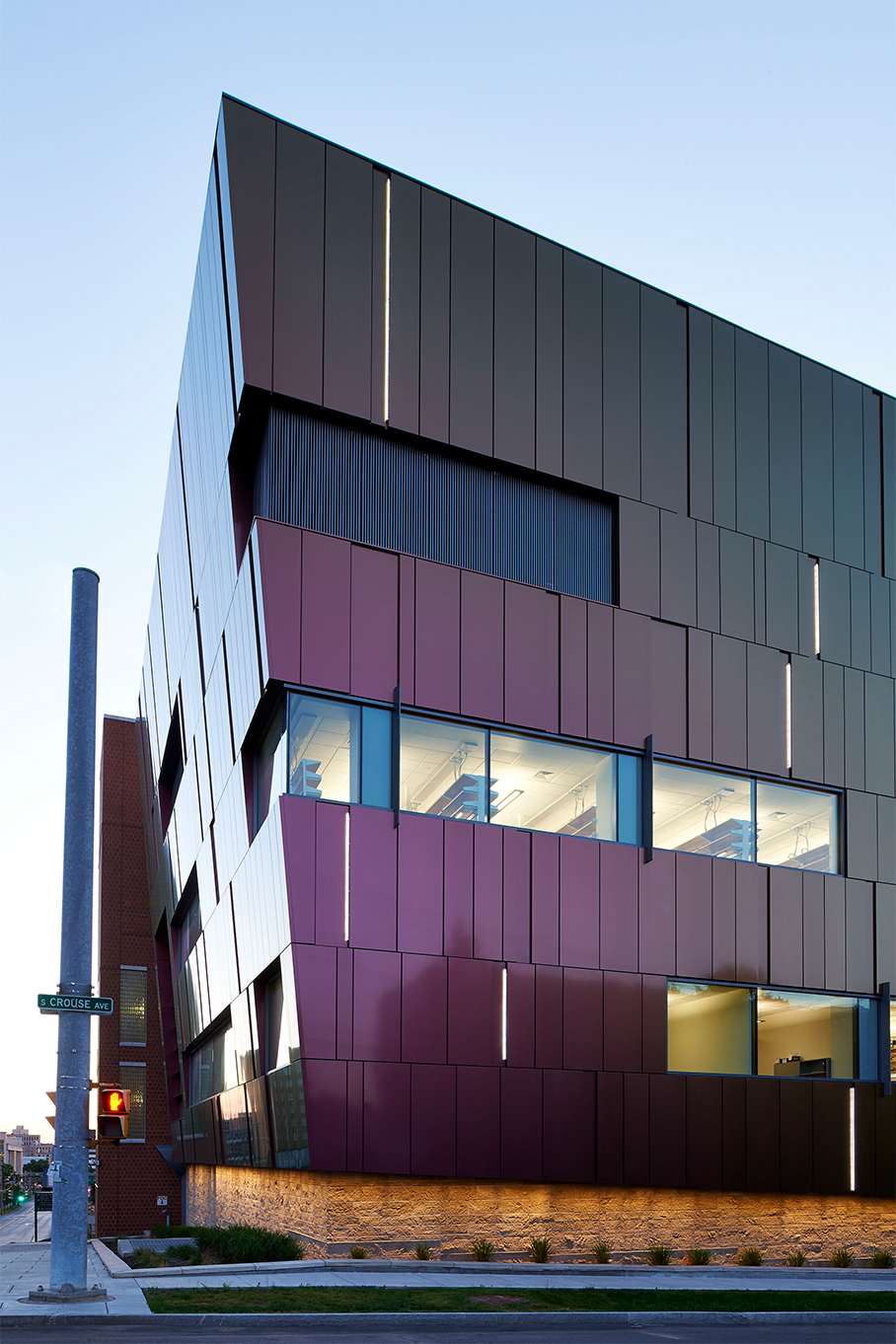 Neuroscience Research Building - Goody Clancy
